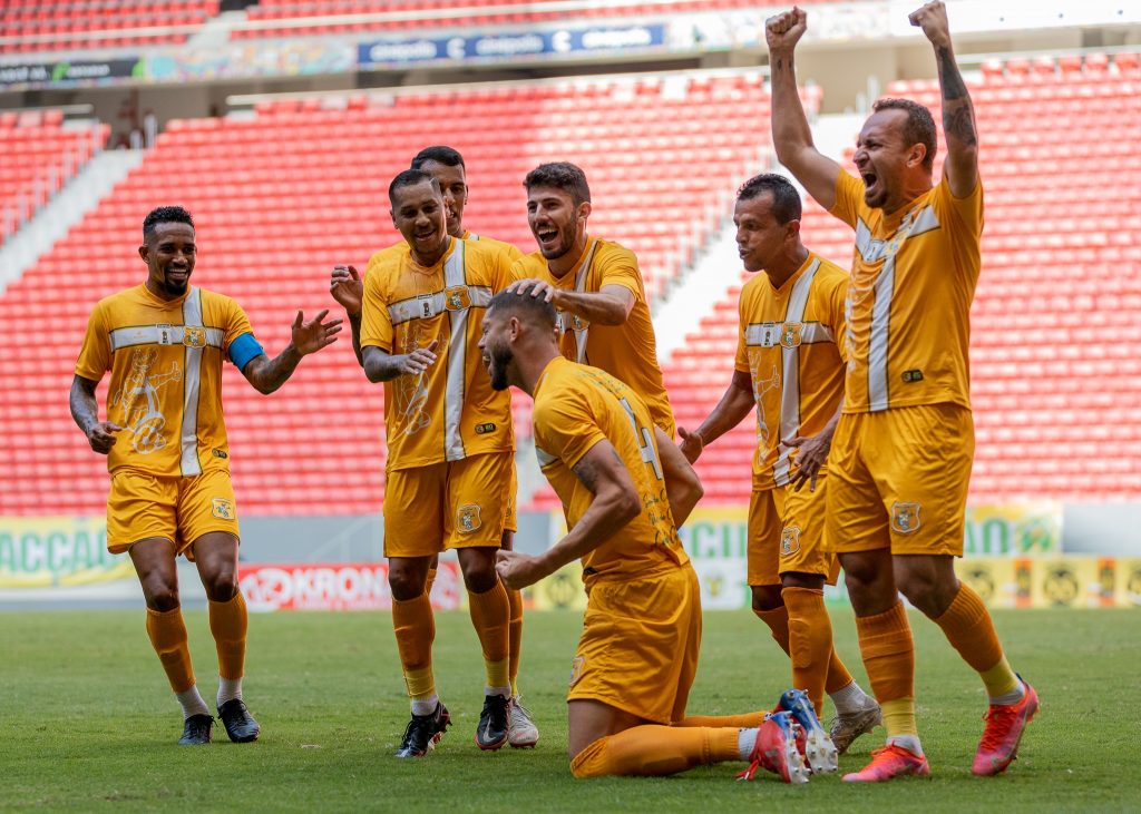 Brasiliense vira a chave e elenco analisa adversário da terceira fase ...